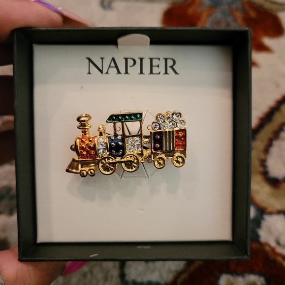 Napier | Accessories | Napier Brooch Pin | Poshmark